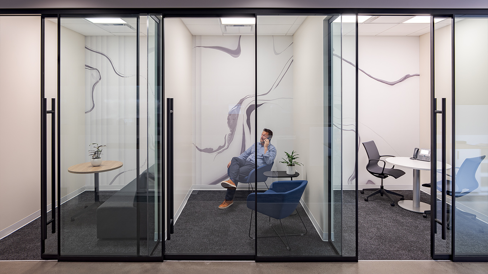 FINO and EXPO make an elegant pairing when it comes to glazed walls ...